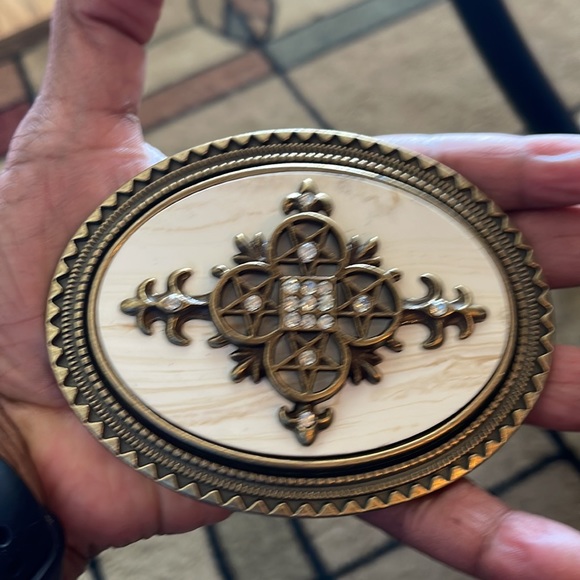 Accessories | Beautiful Belt Buckle Metal And Unknown Material Used ...